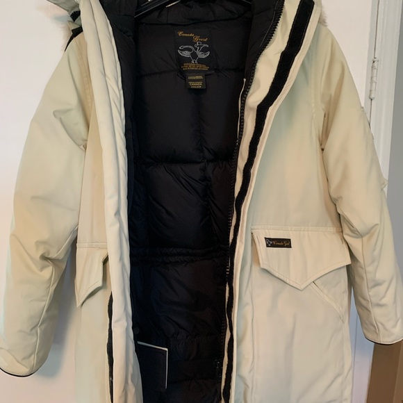 Canada Goose | Jackets & Coats | Nwt Canada Goose Cream Heli Arctic ...